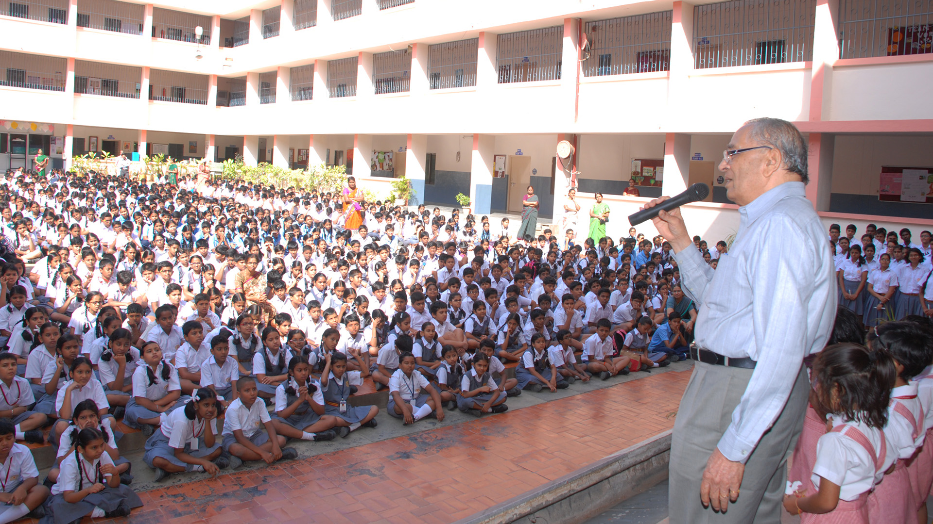 Bharatiya Vidya Bhavan’s Public School, Film Nagar: Fees, Reviews ...